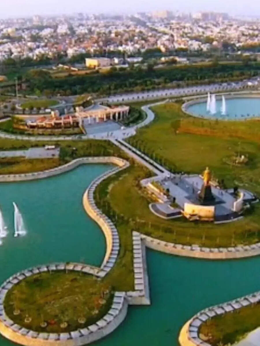 Asia biggest park is Janeshwar Mishra Park | Times Now Navbharat