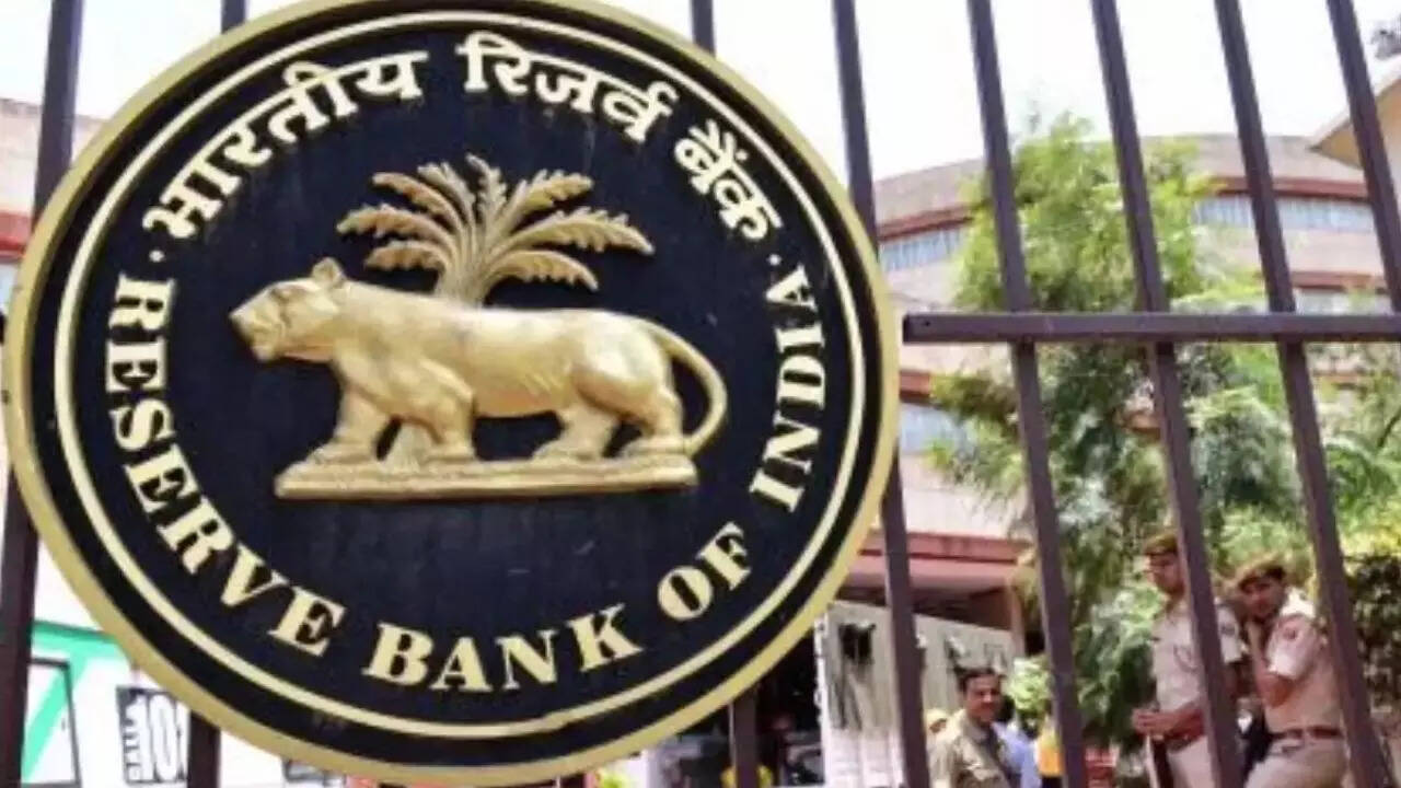 RBI Report: बैंकों का कुल NPA कई साल के निचले स्तर पर, मजबूत बनी हुई है ...