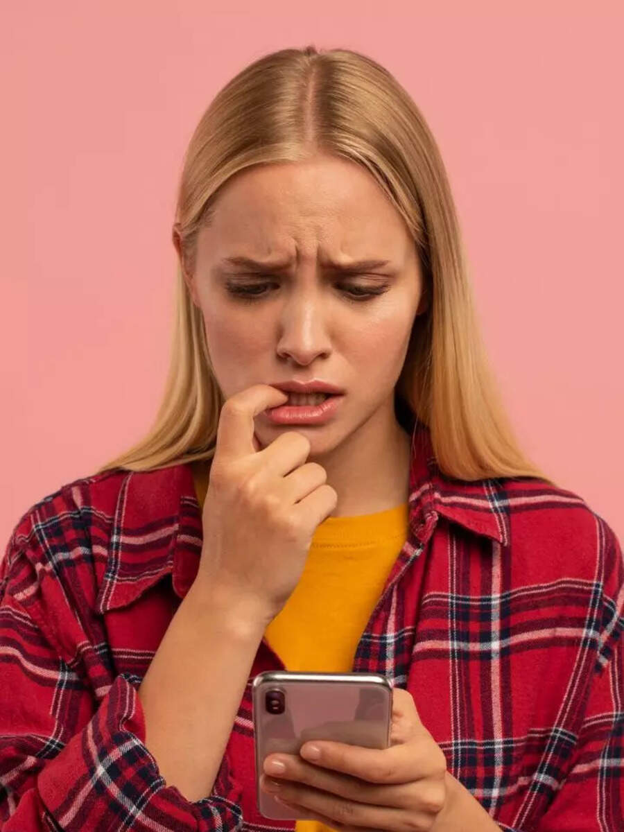 how to use mobile phone correctly know simple cell phone rules | Times ...