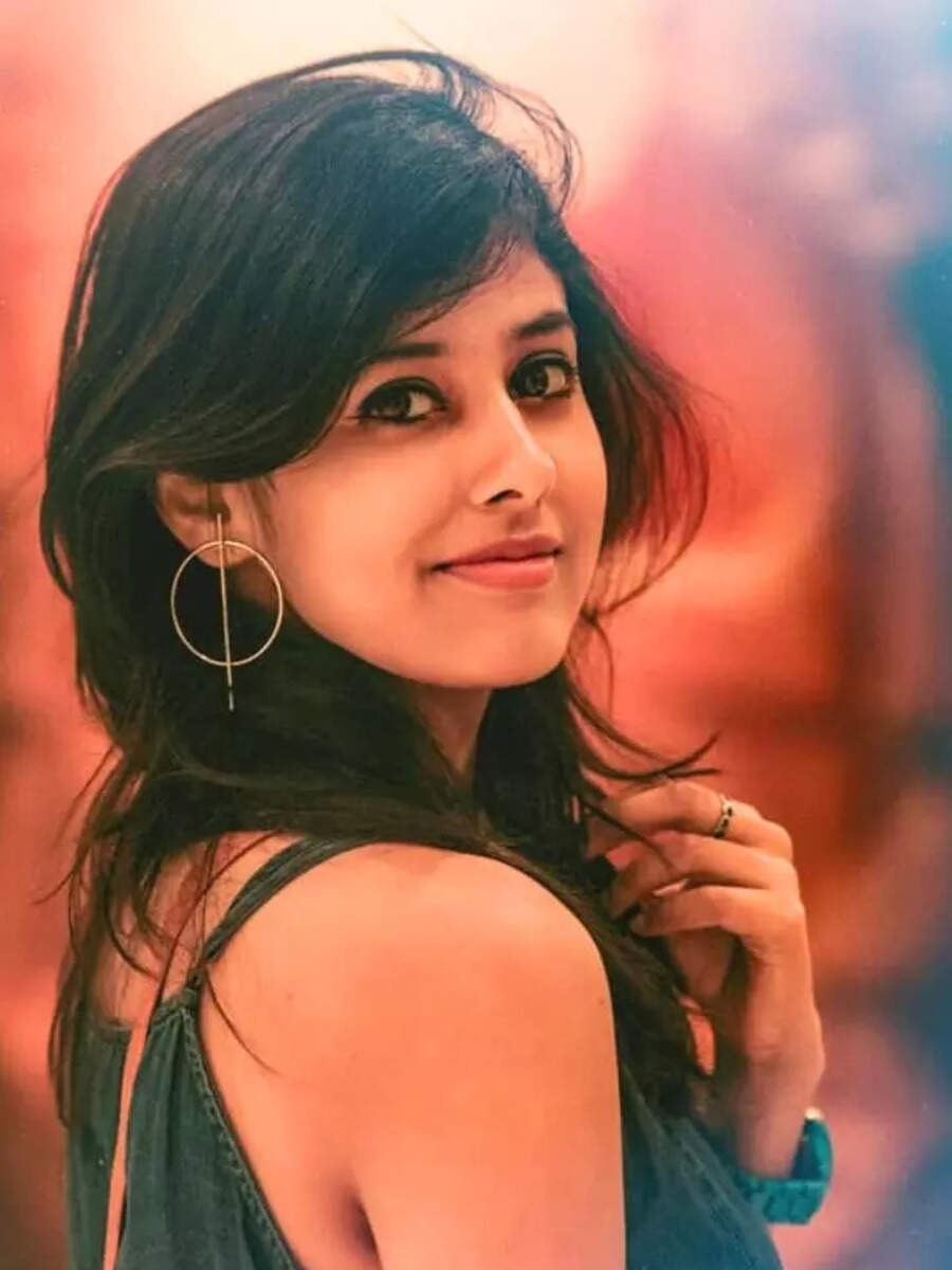 Success Story of IFS Tamali Saha Cracked UPSC at Age of 23 Beautiful ...