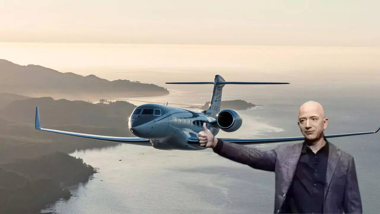 Jeff Bezos Is Selling His 2015 Plane At 129 Crore Loss Know Why