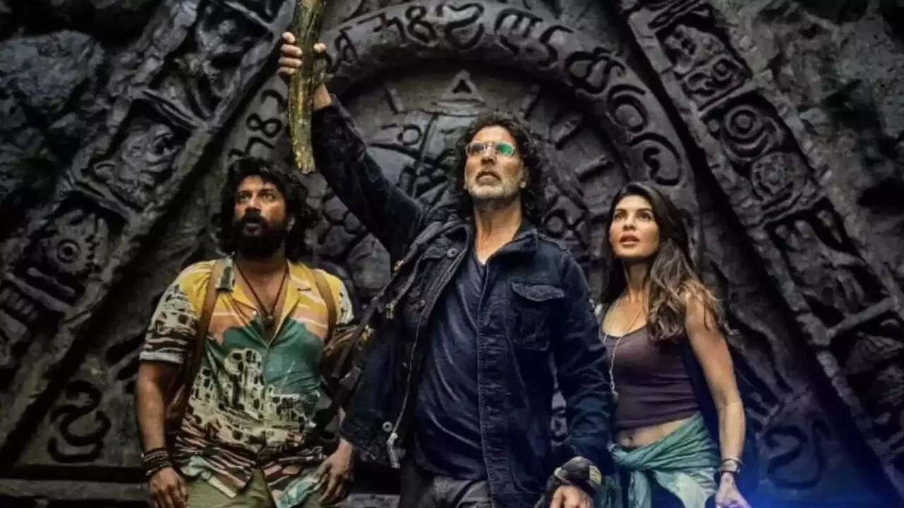 ram setu advance booking day one akshay kumar starrer film opens well in first day know ...