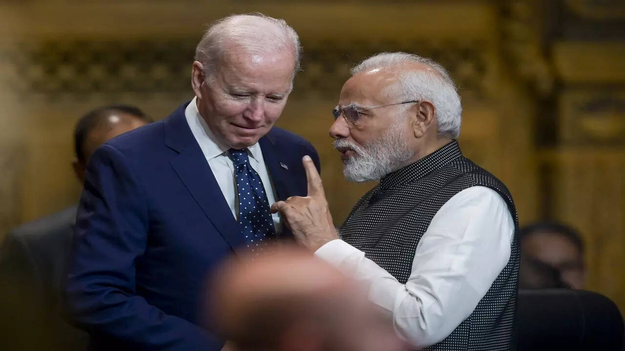 G20 Summit : PM Modi Interacts With Joe Biden, Rishi Sunak And Emmanuel Macron in Bali | Times ...