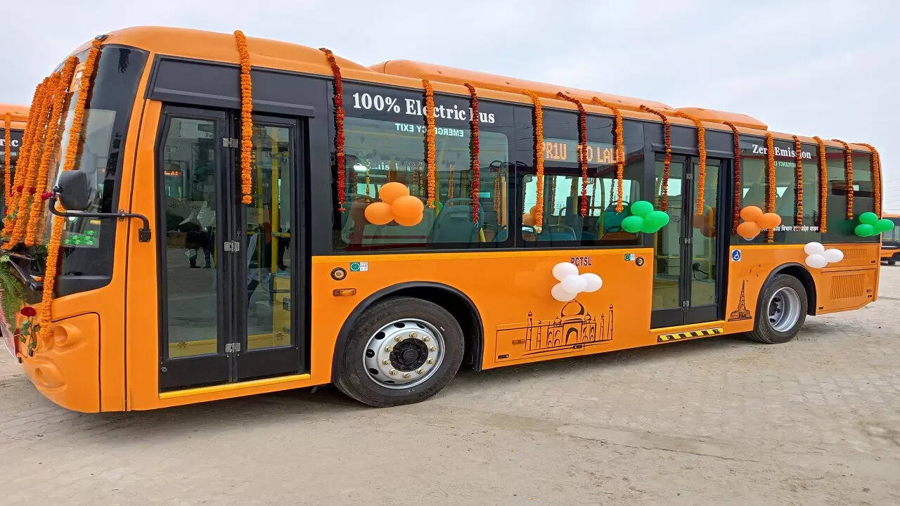 New Year gift of UP Roadways Rajdhani Express bus will reach Prayagraj ...