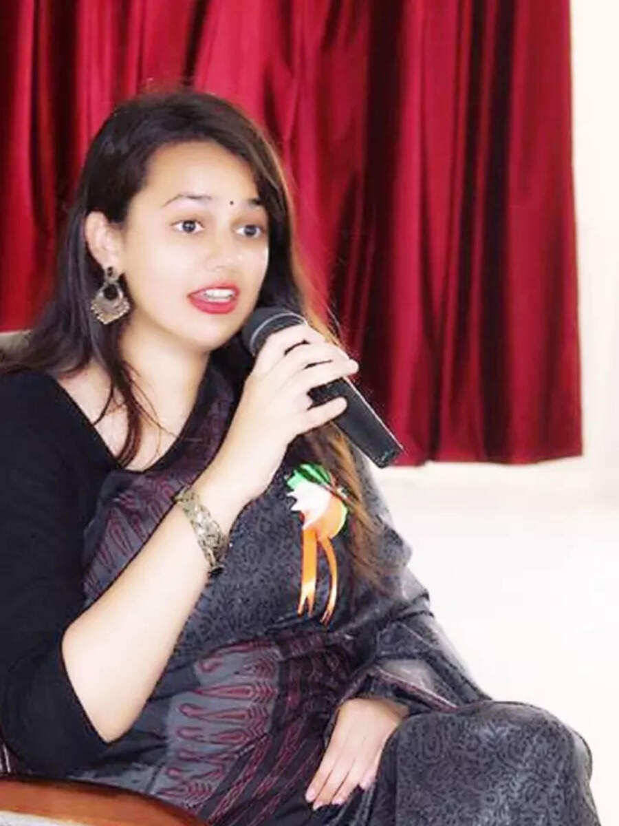 IAS टीना डाबी के Saree Looks आप भी कर सकती हैं ट्राई, पर्सनैलिटी दिखेगी ...