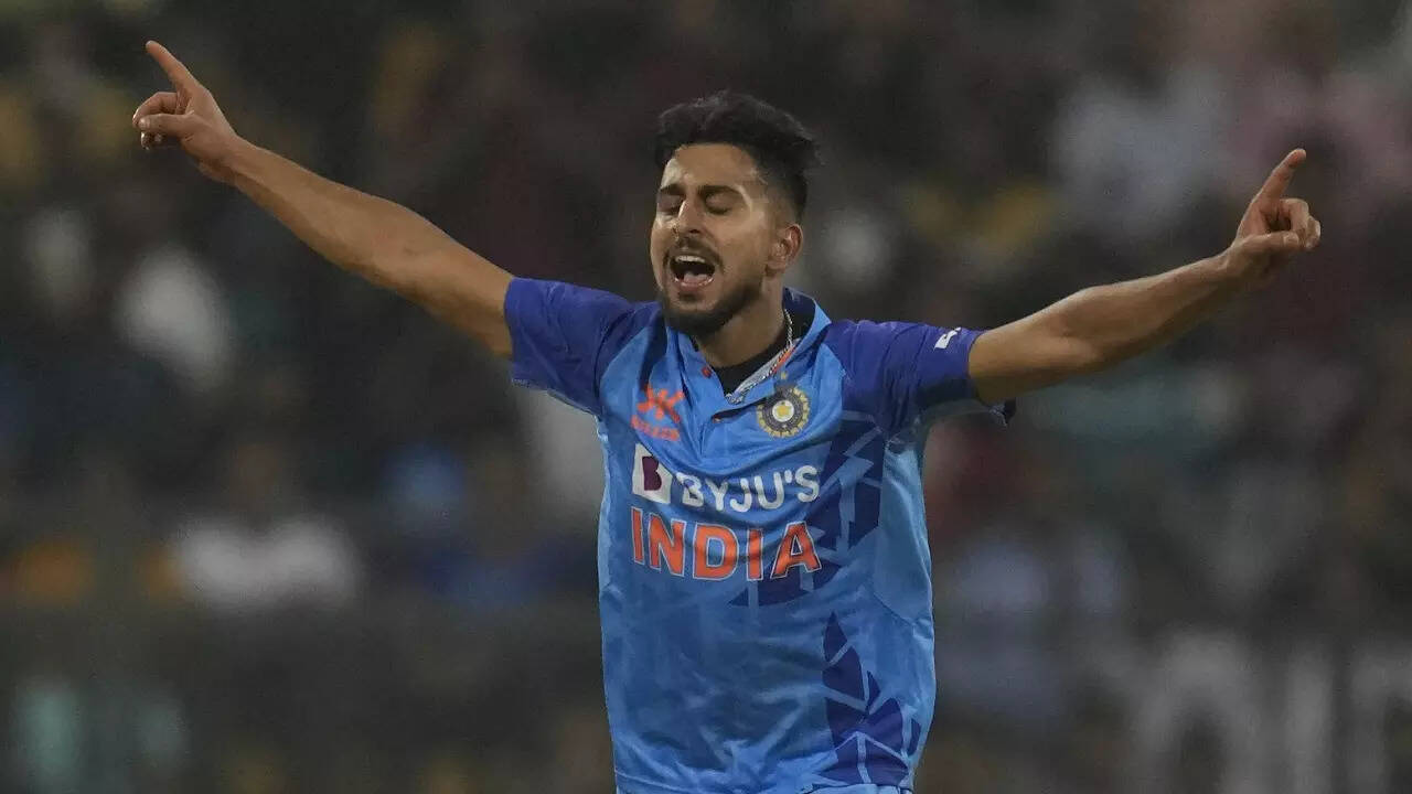 Umran Malik fastest ball video: umran malik delivers fastest delivery ...