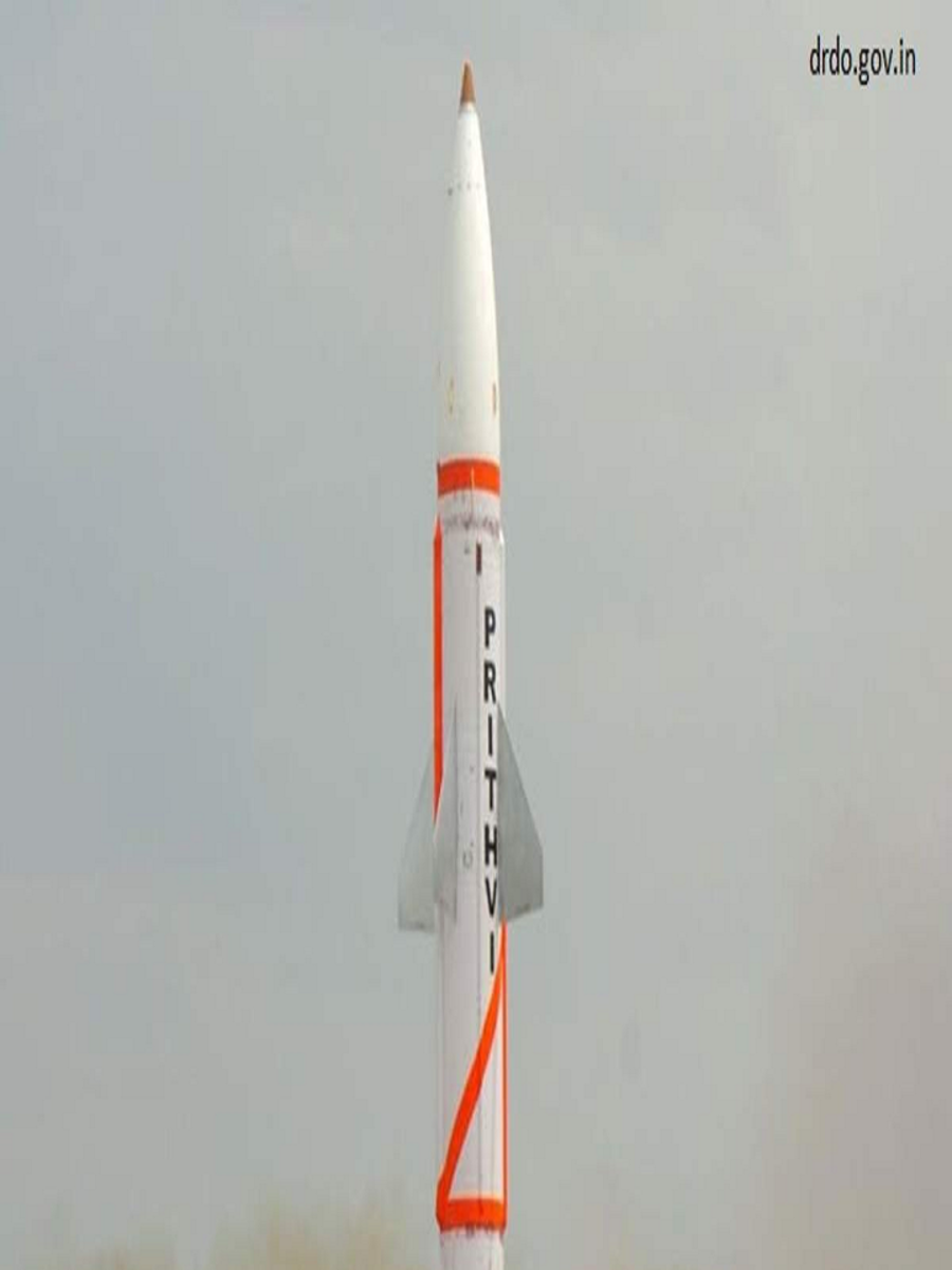 Prithvi 2 की मार से कांप जाएगी चीन-पाक की जमीन, बेजोड़ है भारत की यह ...