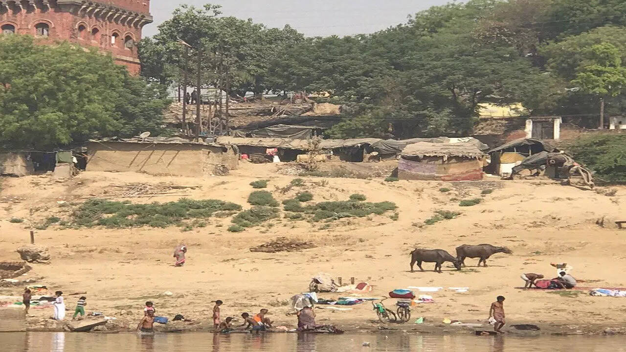 varanasi 33 villages on the banks of ganga river will become models ...