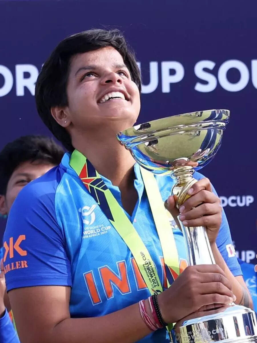 कौन हैं Shefali Verma, 18 साल की उम्र में भारत को बना दिया विश्व विजेता | Times Now Navbharat