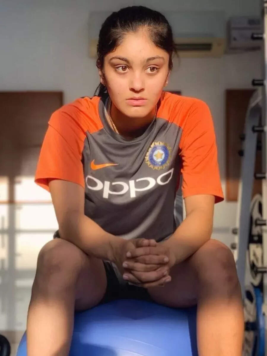 Harleen Deol: India's Most Beautiful female cricketer | Times Now Navbharat