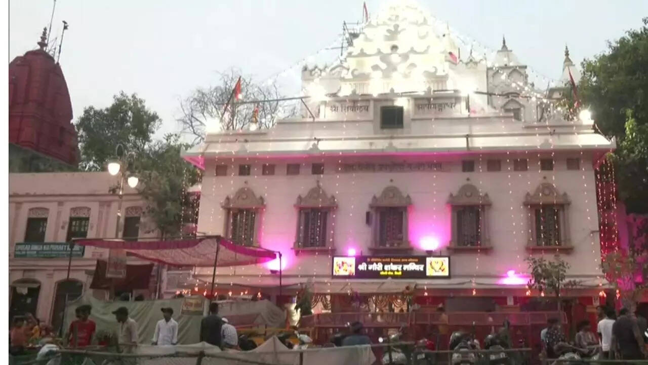 Shri Gauri Shankar Temple of Chandni Chowk is very ancient and ...