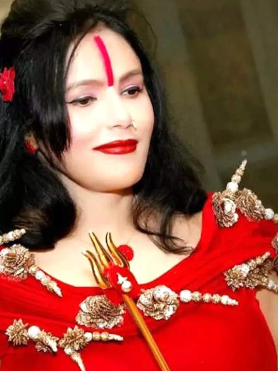 Radhe Maa Controversy: Radhe Maa latest news, Radhe Maa facts, Radhe ...