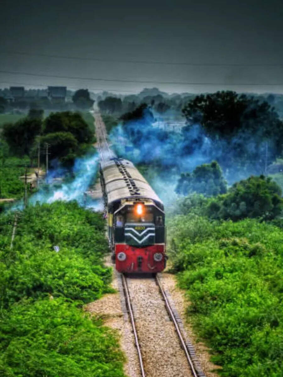 Detonator In Indian Railways: Why Blasting Is done on Railway Track ...