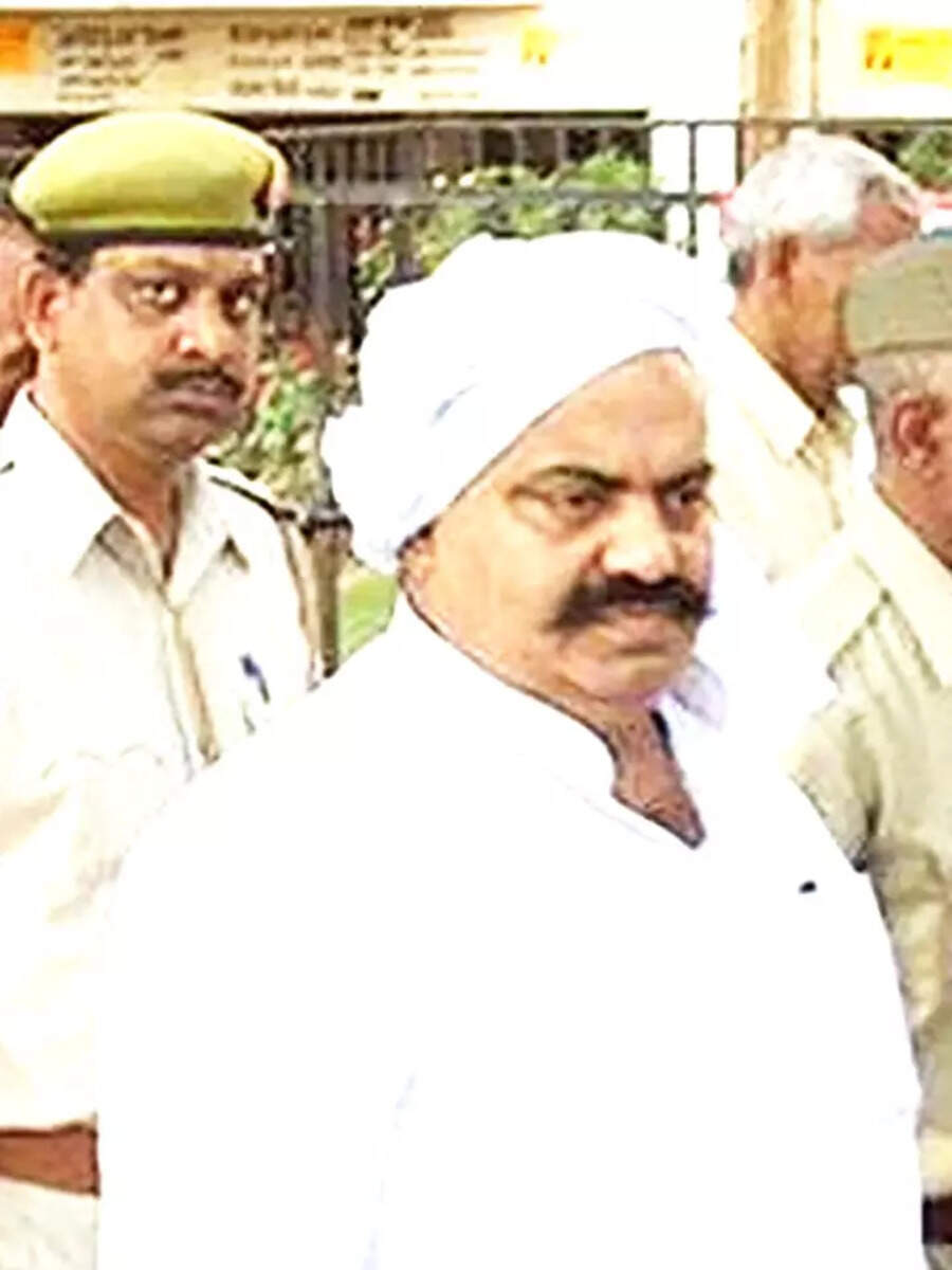 Crimes of Mafia Atiq Ahmed: Mafia Atique Ahmed, Atique Ahmed son, umesh ...