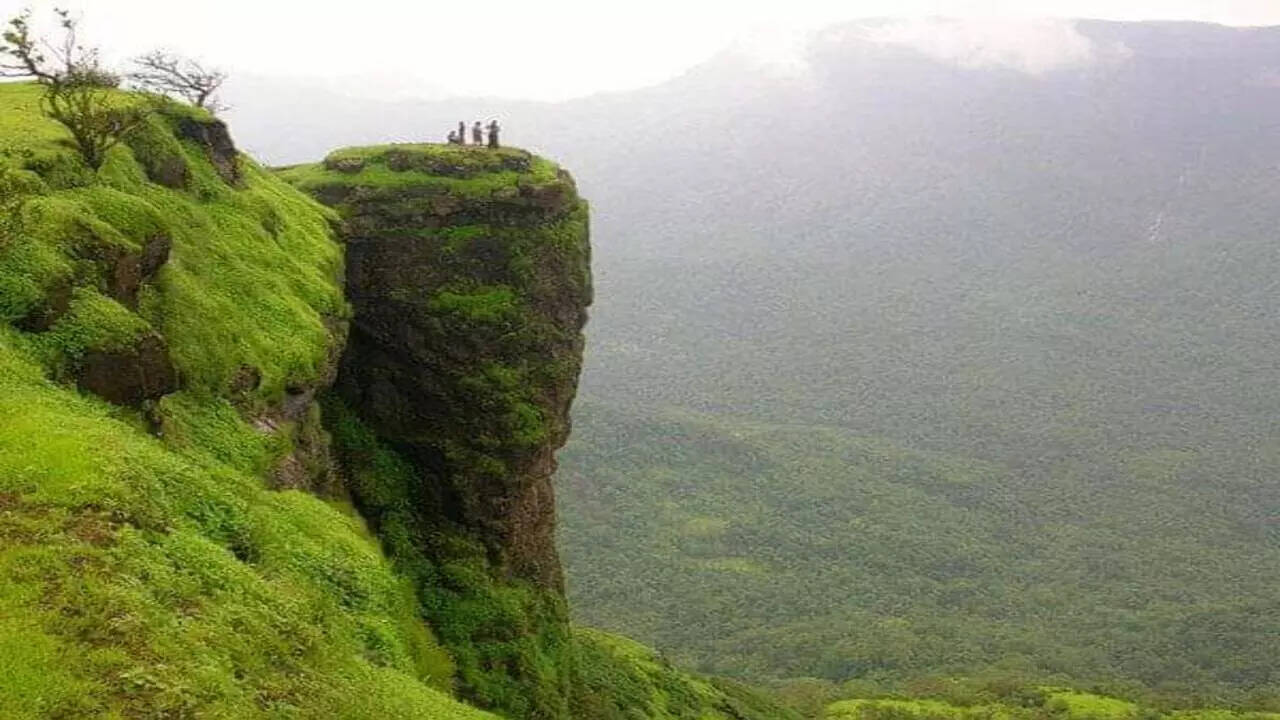 Matheran few hours away from Pune is the best tourist place to visit ...