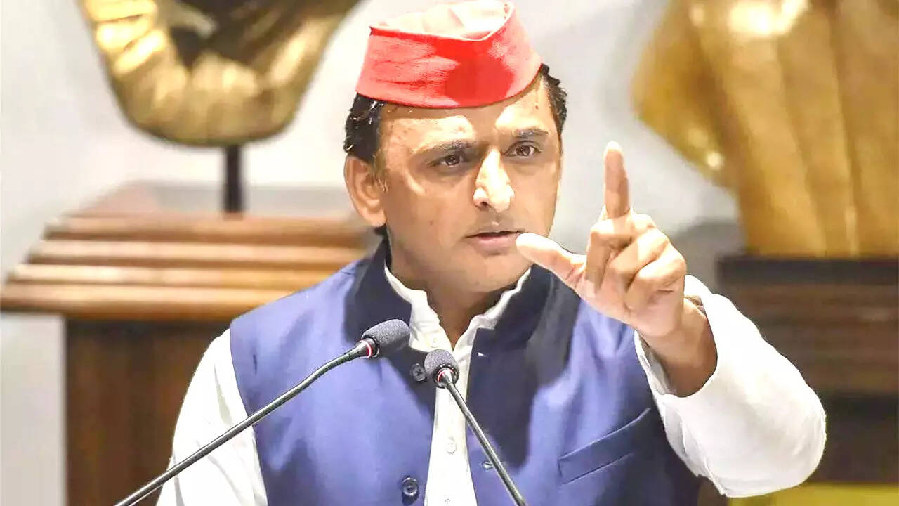 Sharing A Video Of Ips Anirudh Singh Taking Bribe In Up Akhilesh Yadav
