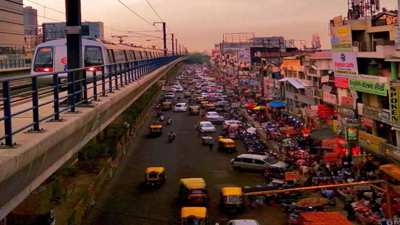 Noida Sector 18 market will be prepared like Delhi Connaught Place ...