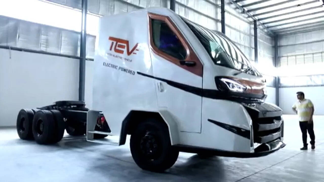 First Made in India electric truck is ready in Gujarat, will run 300 ...