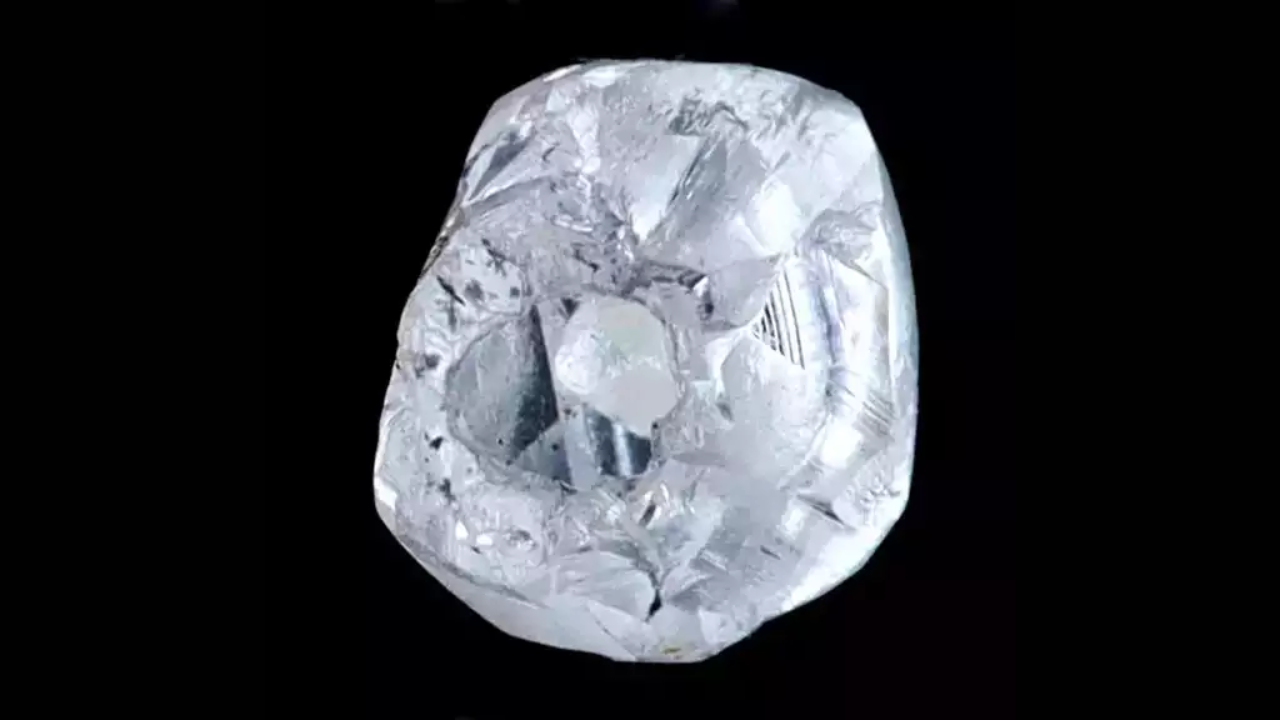 Beating Heart Diamond Found In Gujrat All You Need To Know, सूरत में ...
